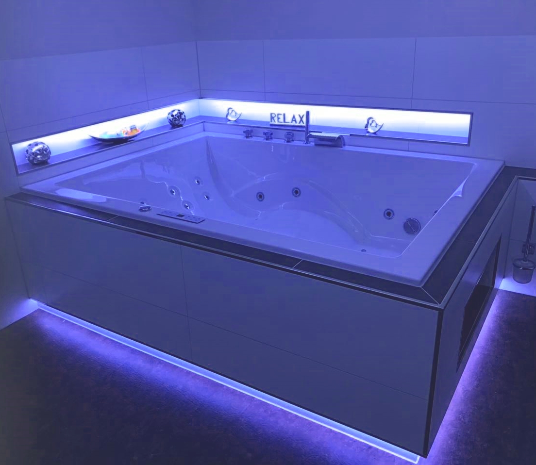 Doppel Whirlpool Badewanne links Doppelwanne LED optional mit Ozon ...